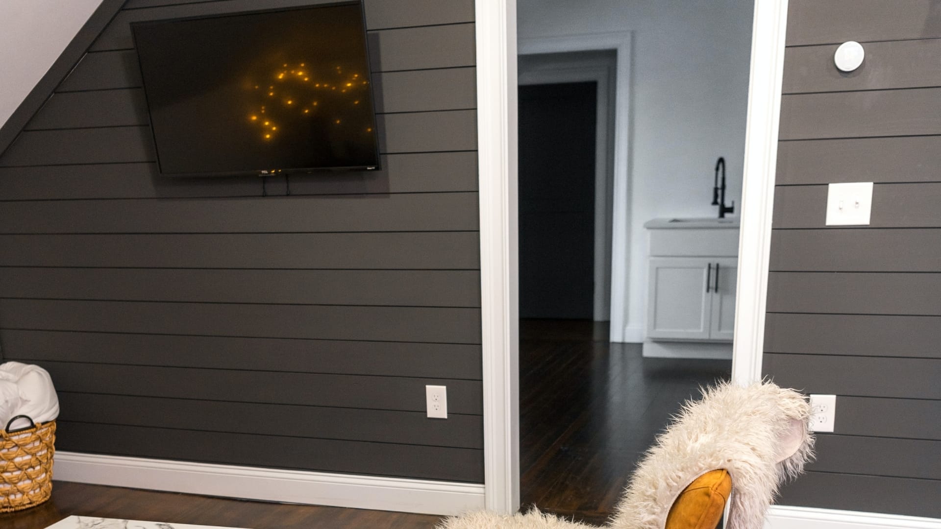 The Low Down on Wainscoting - Winthorpe Design & Build